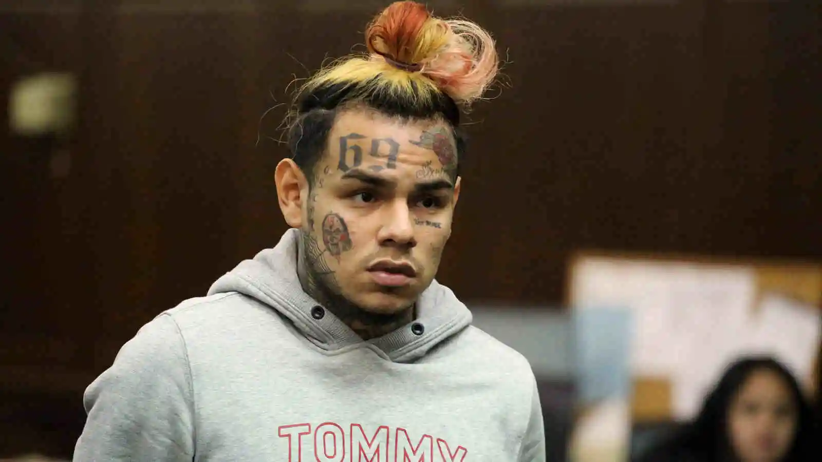 Rapper Tekashi 6ix9ine Attacked In Florida Gym - Sentient Post